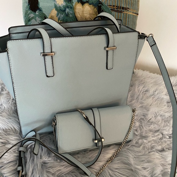 le chateau | Bags | Le Chateau Purse And Matching Wallet | Poshmark